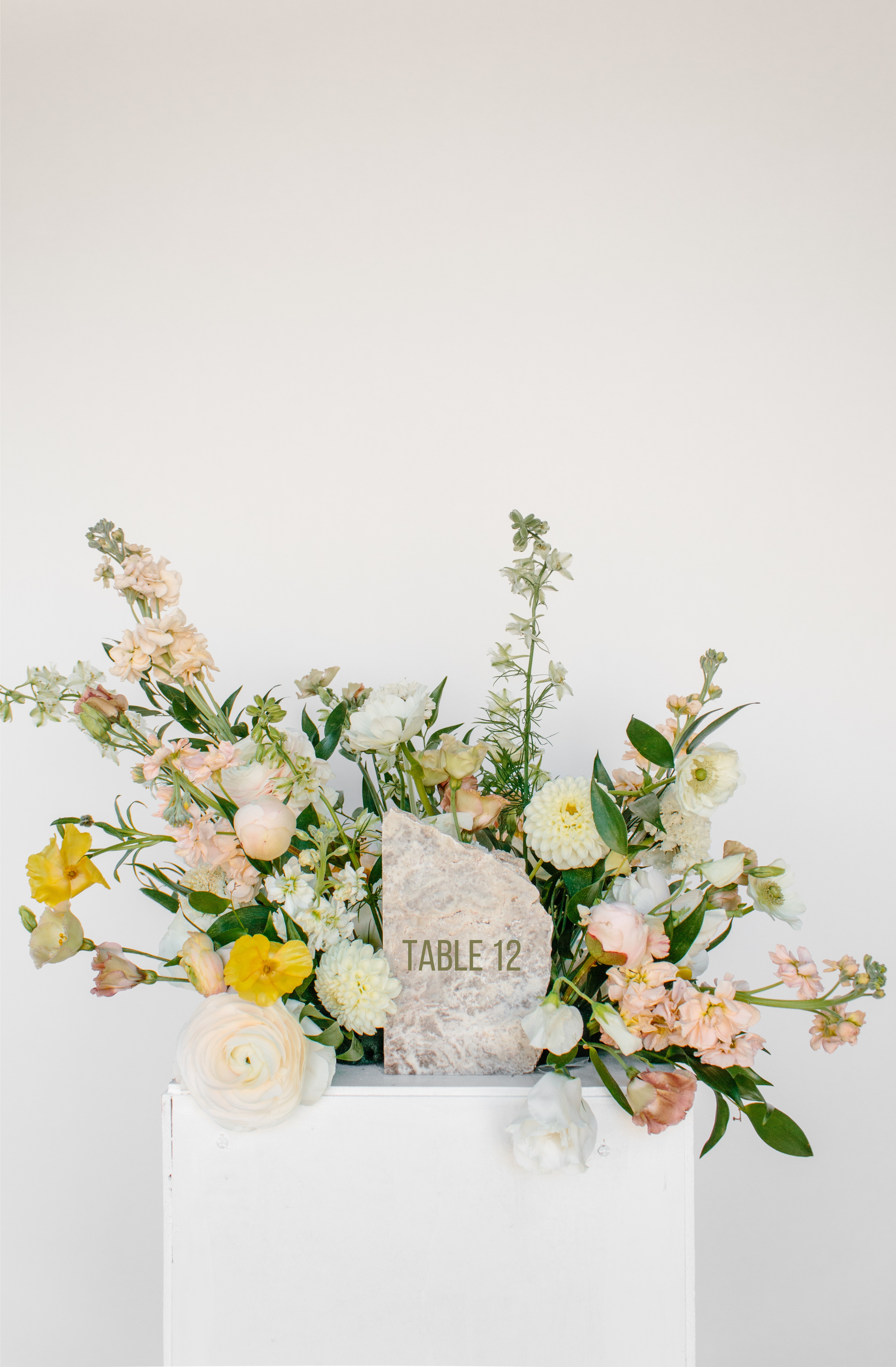 Tabletop Sign Flowers – Light and Well